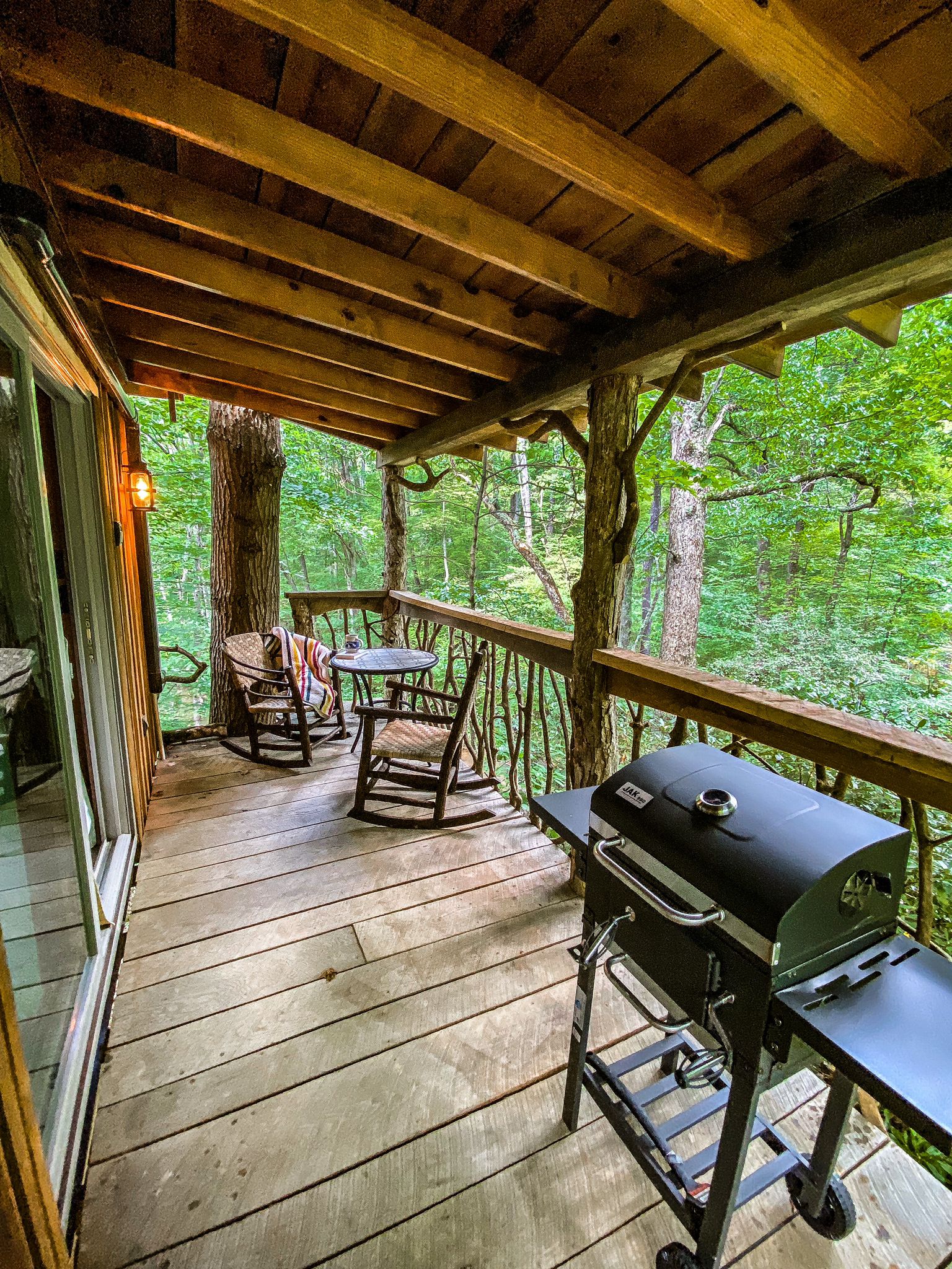 Oakleaf Treehouse | Farmington Vacation Rentals