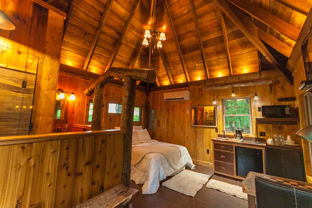 Treehouse at Fernstone Retreat | Farmington Vacation Rentals